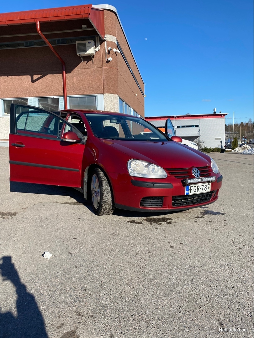 Volkswagen Golf leimaa marraskuuhun. Viistoperä 2005 - Vaihtoauto ...