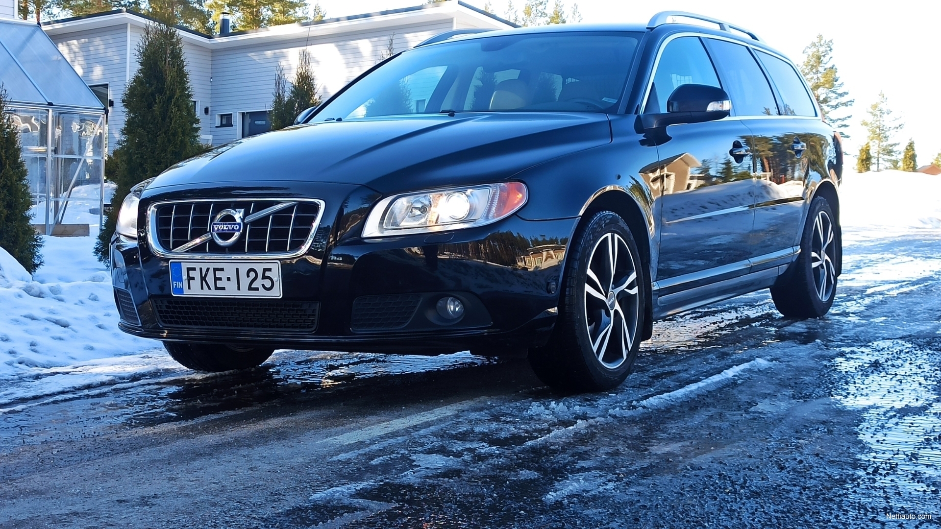 Volvo V70 D3 Summum Aut. 163hv HUIPPULÖYTÖ! Täyd. huoltokirja! RAHOITUS ...