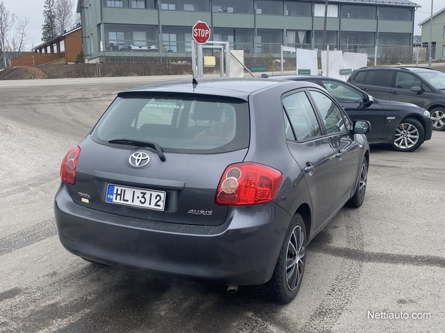 Toyota Auris 1,6 Dual VVT-i Linea Sol 5ov ** Suomi-auto / Autom. ilmastointi / Lohko + sisäp ...