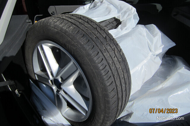 Ford Focus 1.6 5d Trend X Juhlamalli KOMEA FOCUS 1.6 TREND X! VAIN 176 ...