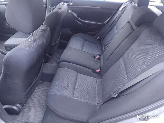 Toyota Avensis 2.0 D4D 126 Linea Sol Technical Wagon 2.0 D-4D Farmari ...