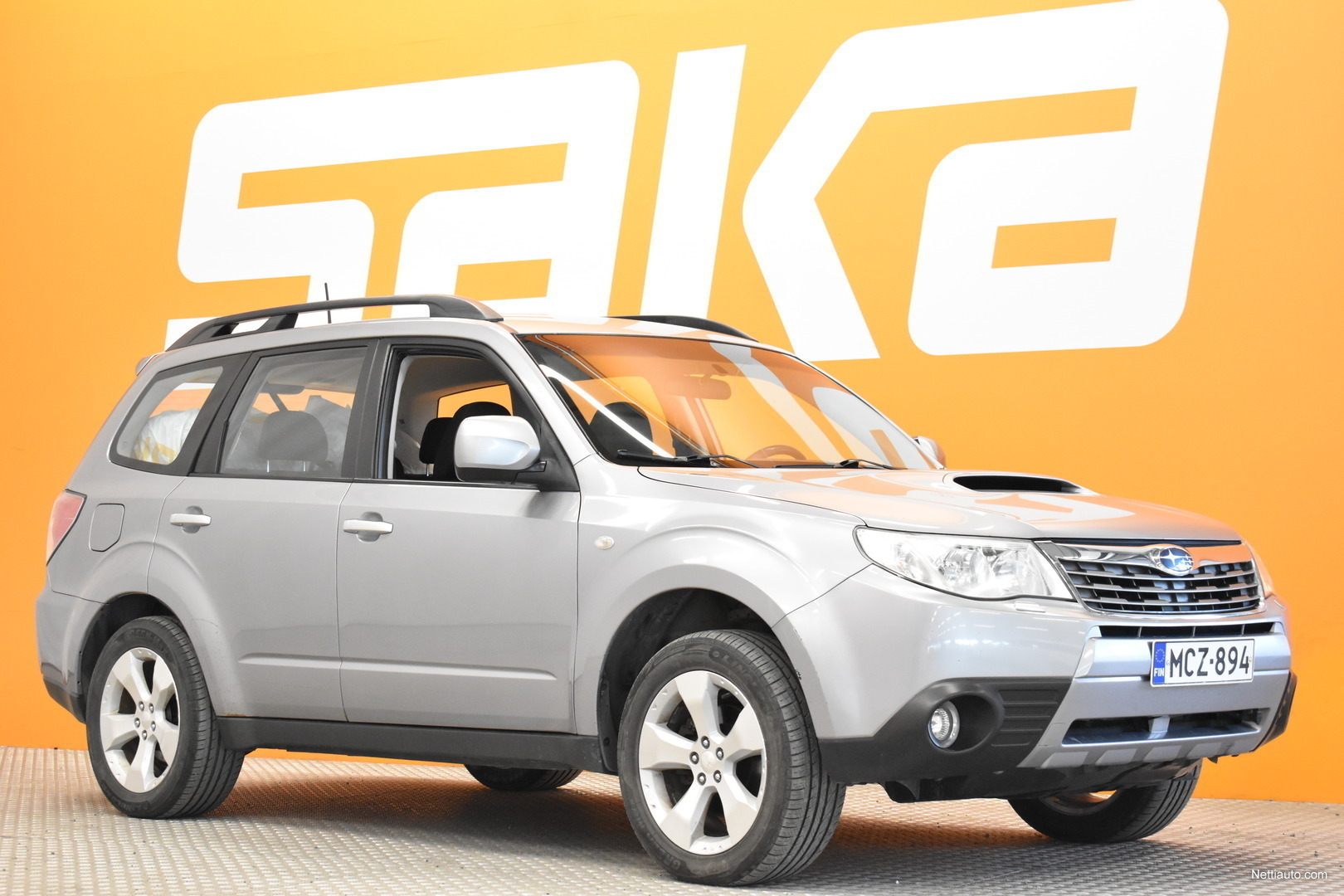 Subaru Forester 2,0 XS TD VR ** Kahdet renkaat / Koukku / Vakkari ...