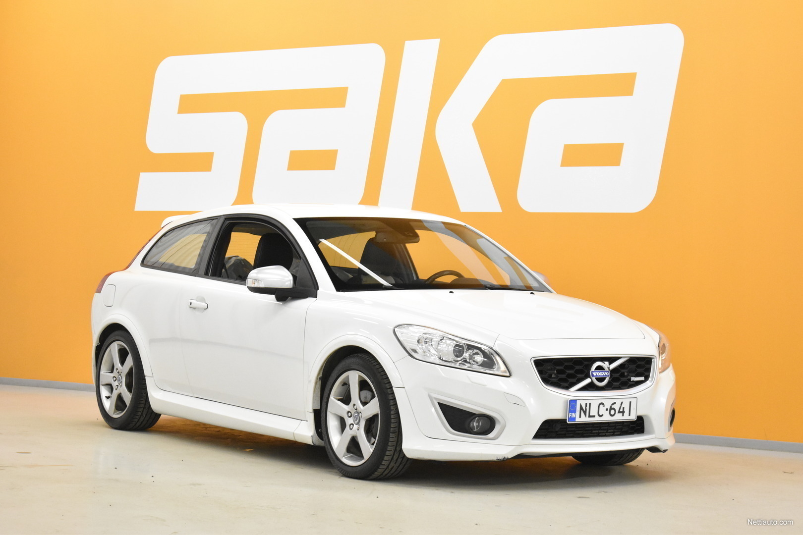 Volvo C30 2,0D aut R-DESIGN ** Webasto / P.tutka / BLIS / Nahkasisusta ...