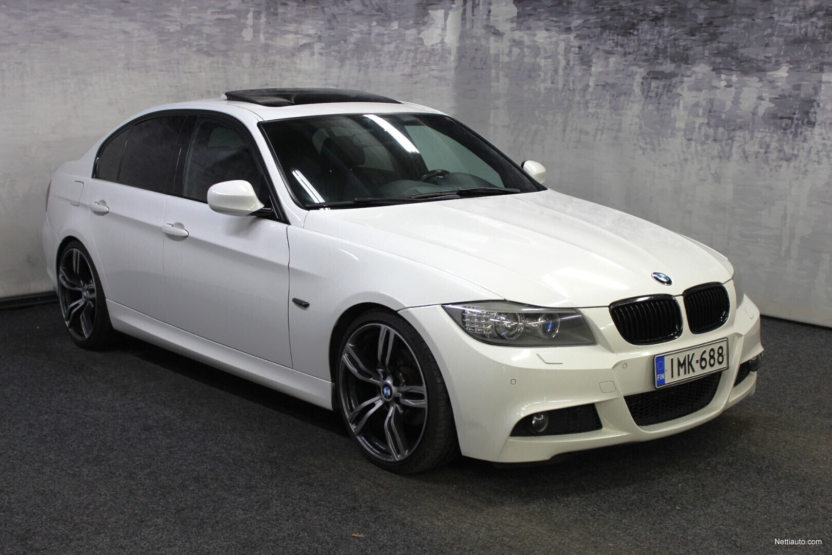 BMW 320 A E90 Sedan M-sport sisä- ja ulkopaketti! 19" / 17" alut ...