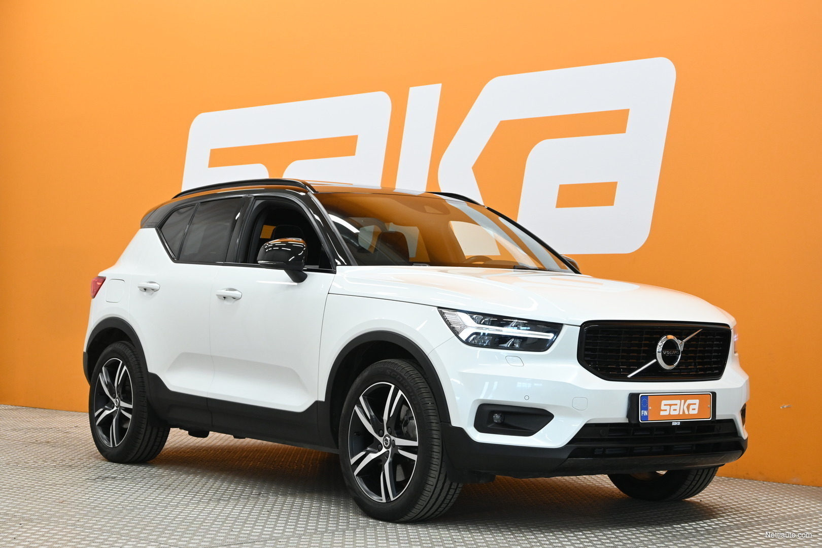 Volvo XC40 T5 TwE R-Design aut ** Hieno yksilö! / Webasto / Koukku / H ...