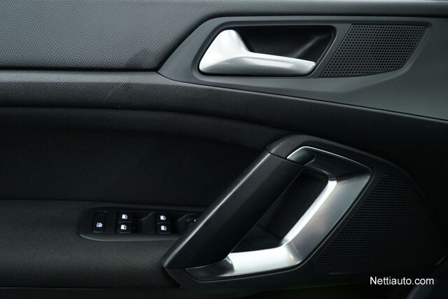 Peugeot 308 SW Active PureTech 130 EAT8-automaatti / Lohkolämmitin ...