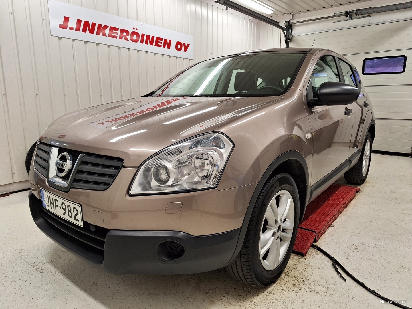 Nissan Qashqai 1,6L 2WD 5MT Visia Maastoauto SUV 2007 - Vaihtoauto ...