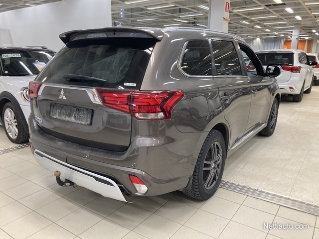 Mitsubishi Outlander PHEV Active Instyle 4WD 5P ** Remote Climate ...
