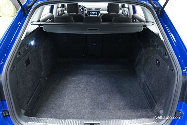 Skoda Superb Combi 1,5 TSI ACT Ambition / Webasto / Canton / Keyless ...