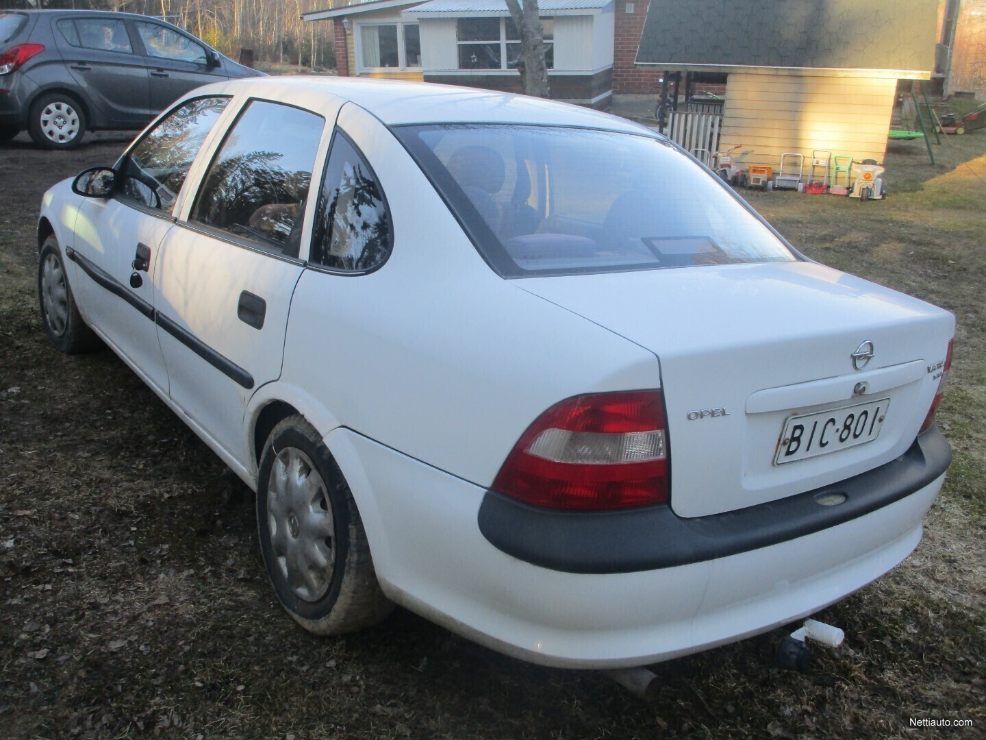 Opel Vectra 1.6i-16 4d GL Porrasperä 1997 - Vaihtoauto - Nettiauto