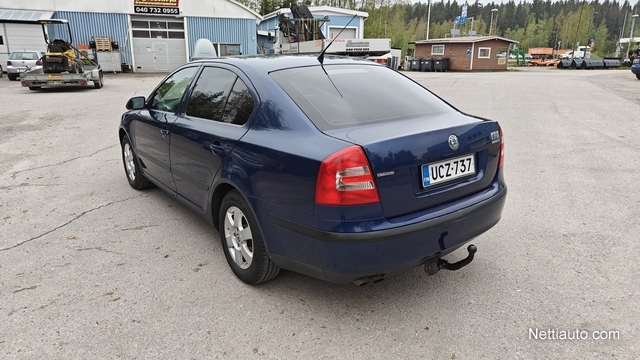 Skoda Octavia 2.0 FSI Elegance HB Seuraava katsastus 2.2024. Viistoperä ...