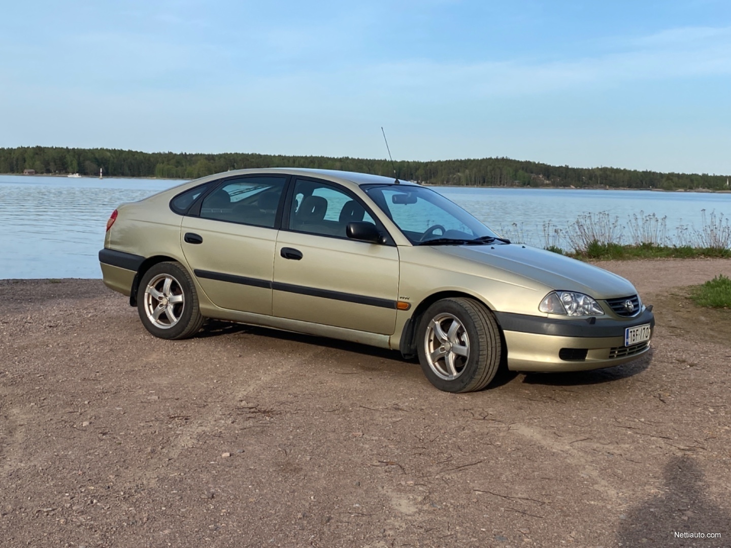 Toyota Avensis Avensis Viistoperä 2002 - Vaihtoauto - Nettiauto