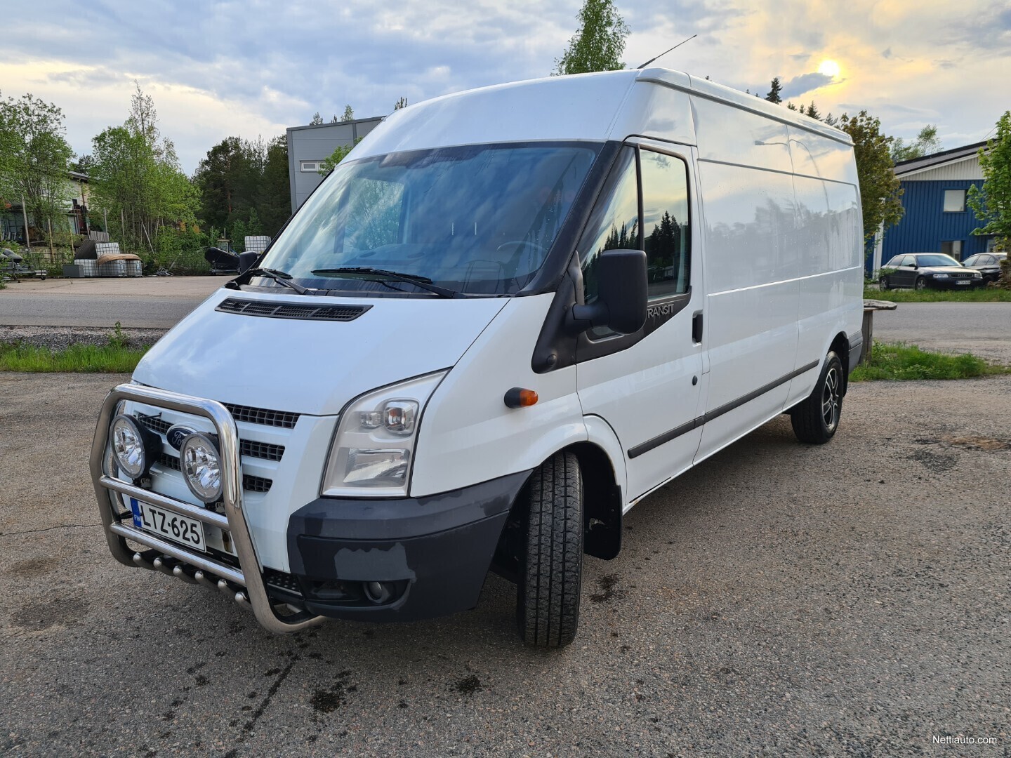 Ford Transit 350L 2,2TDCi 140 hv Trend N1 Van FWD 4,93 Puolikorkea 350T ...