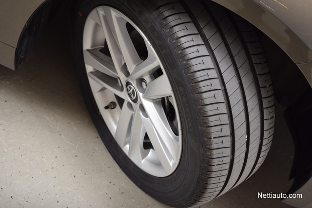 Toyota Corolla Touring Sports 1,8 Hybrid Prestige Edition - Vaihtoehto ...