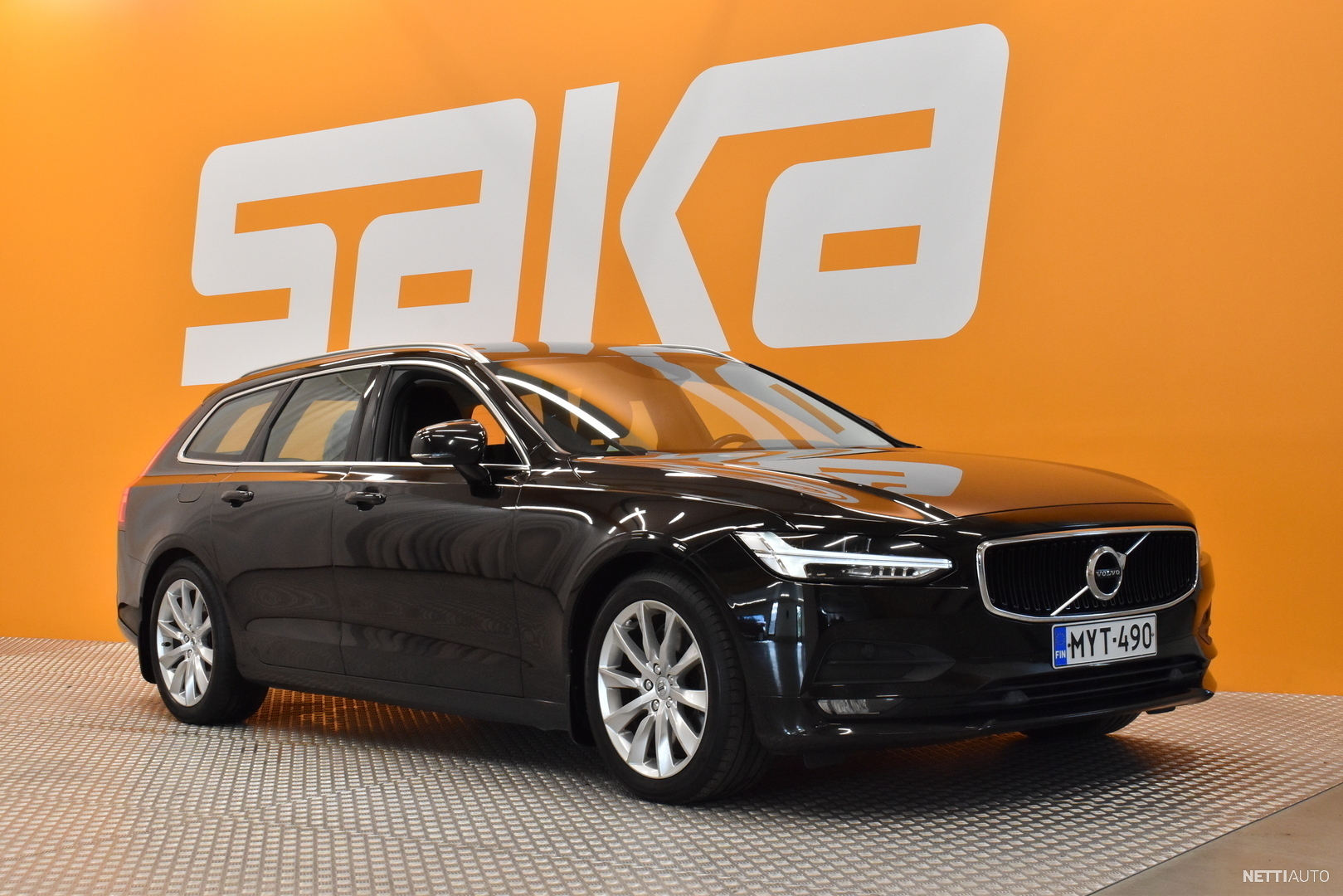 Volvo V90 T5 Bi-fuel Momentum aut ** Merkkihuollettu! / Webasto / FULL ...