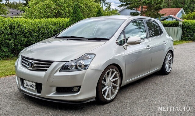 Toyota Blade 4WD Viistoperä 2007 - Vaihtoauto - Nettiauto