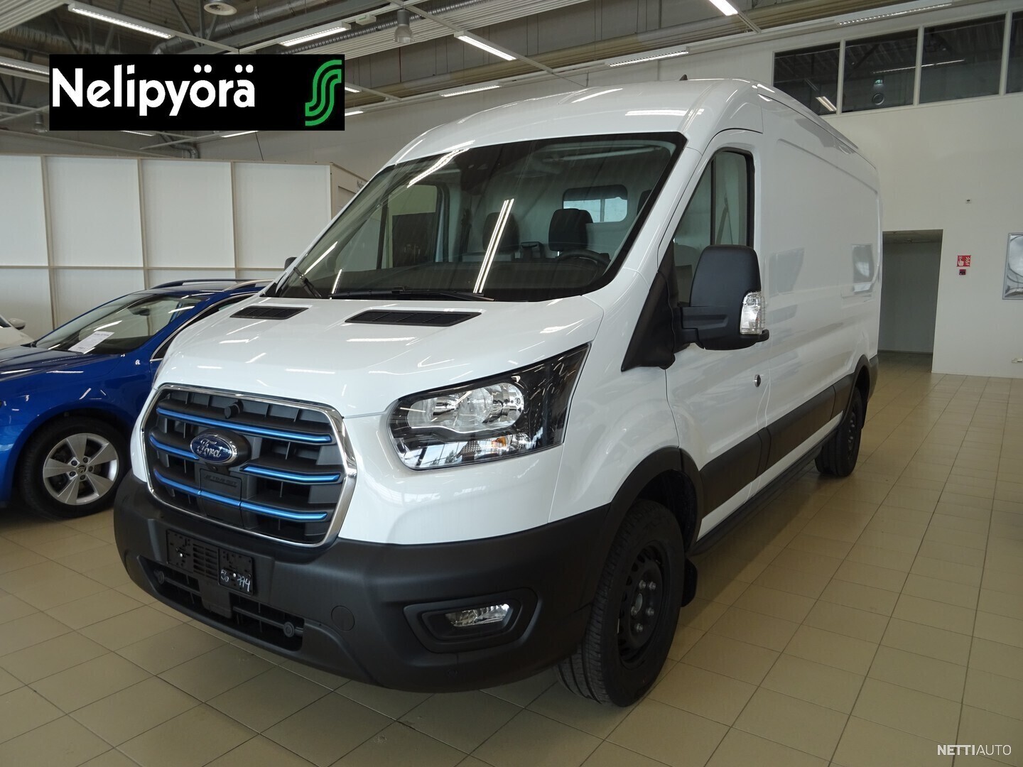 Ford Transit E-Transit Van 350 BEV 135 kW / 184 hv RWD-takaveto Trend ...