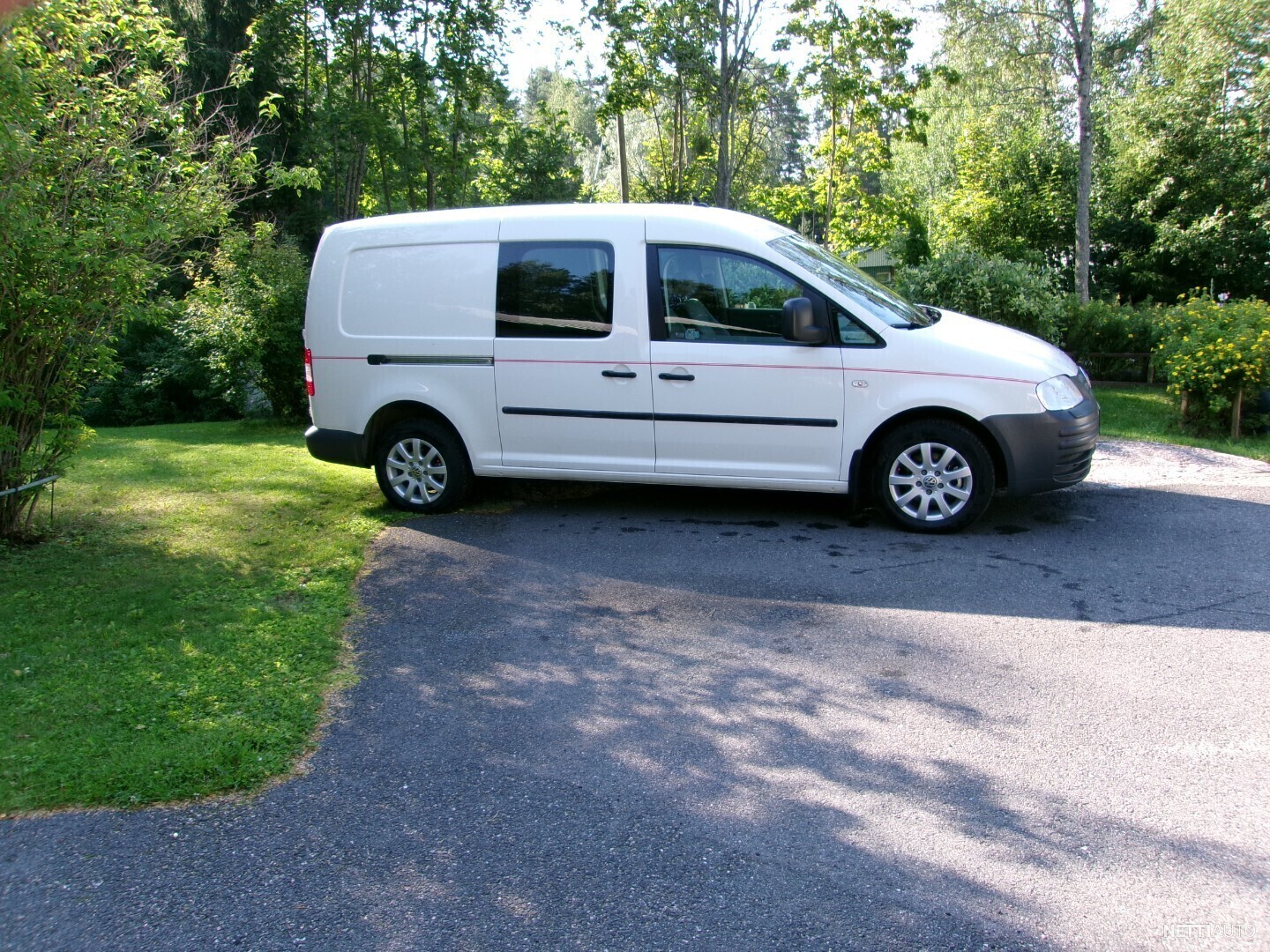 Volkswagen Caddy Maxi 1,9 TDI 77 kW DSG-autom. Life Pitkä - Matala 2009 ...