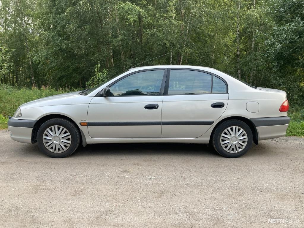 Toyota Avensis 1.6 VVT-i Sedan 2002 - Used vehicle - Nettiauto