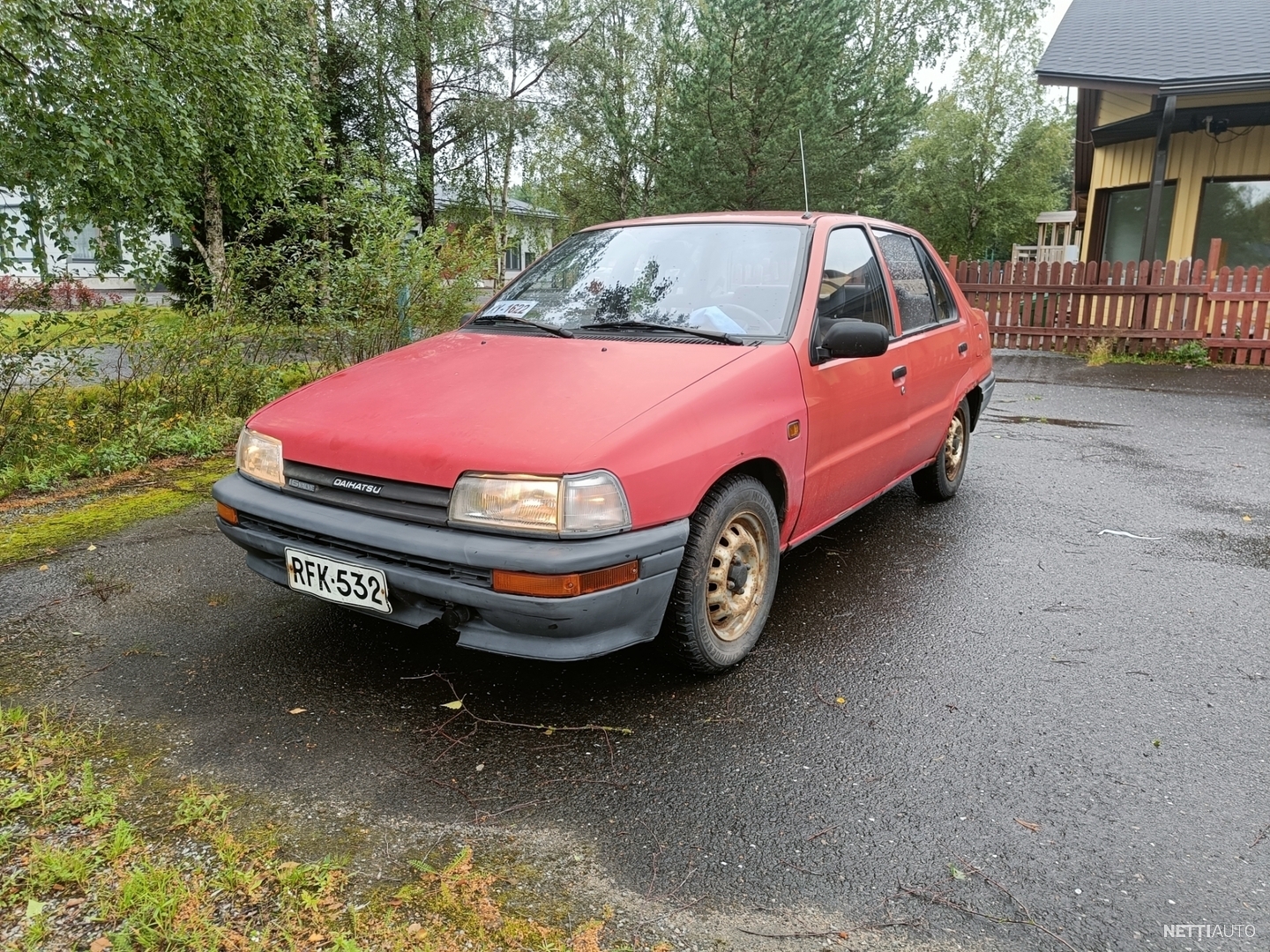 Daihatsu Charade 1.3 SG EFI 4d Porrasperä 1991 - Vaihtoauto - Nettiauto