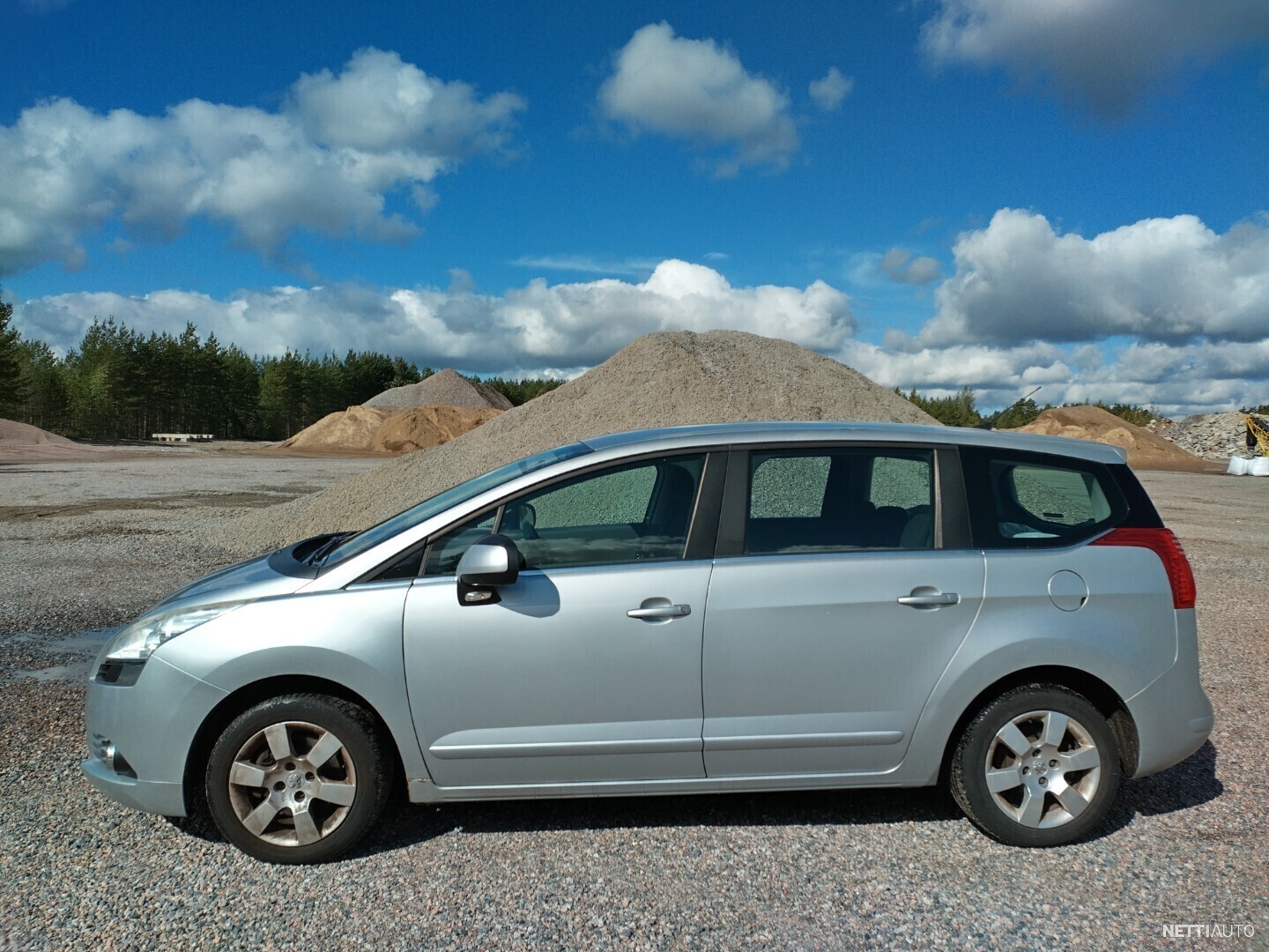 Peugeot 5008 1.6i Hieno ja iso ranskatar. Tosi jees peli. Rahoitus ...