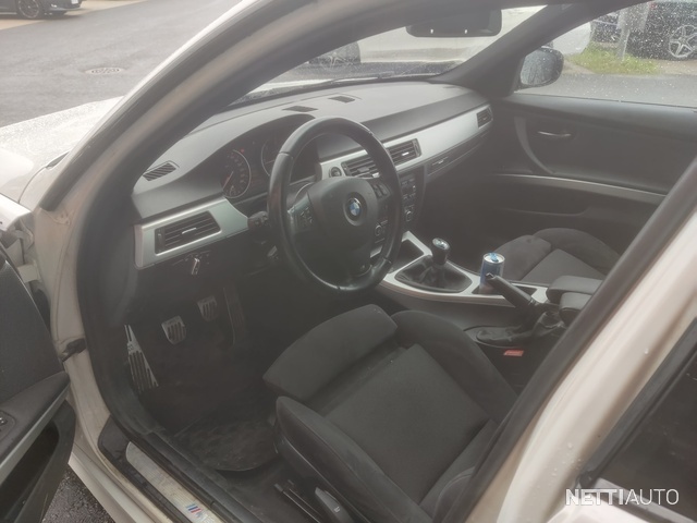 BMW 320 E91 Touring LCI M-Sport ** Ketju vaihdettu! / Webasto / Shadow ...