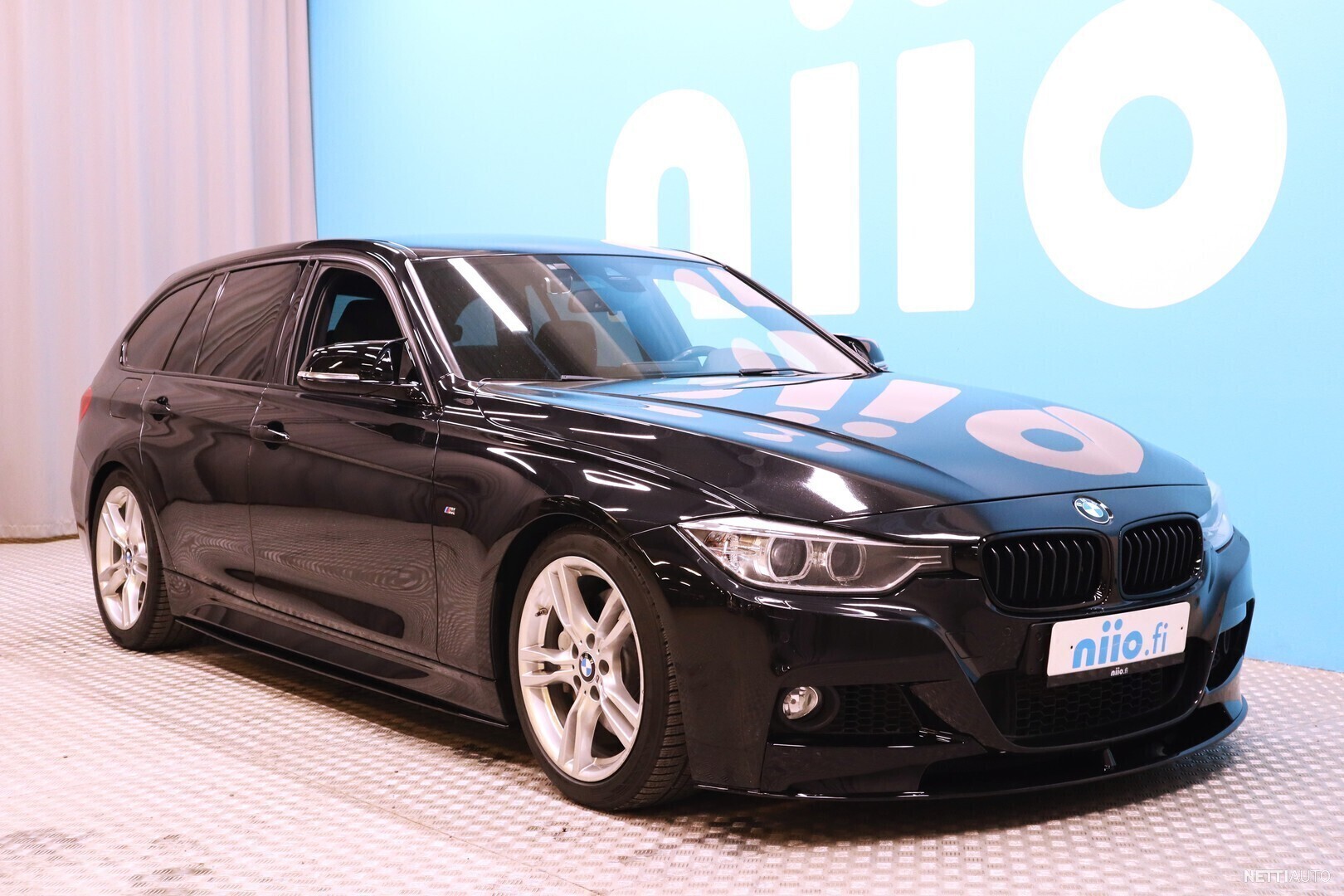 BMW 335 F31 Touring 335d A xDrive M-Sport - ** Webasto / Vetokoukku ...