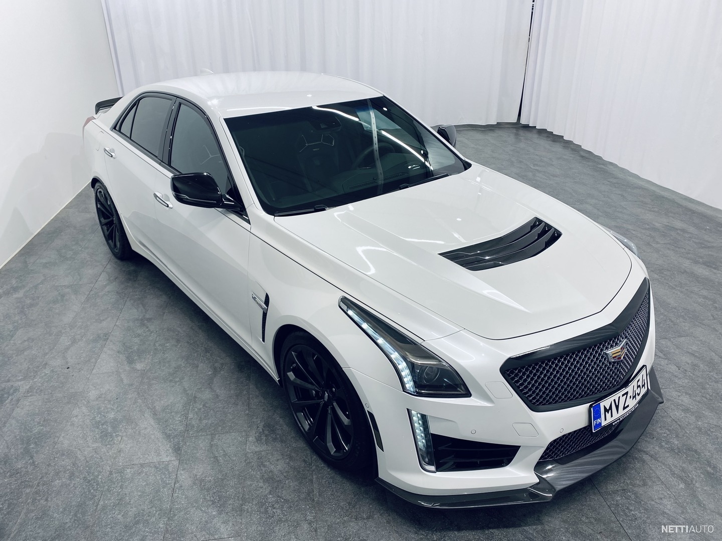 Cadillac CTS CTS-V 6.2 V8 Supercharged 649HV. **CARBON PACK, BOSE, NAVI ...