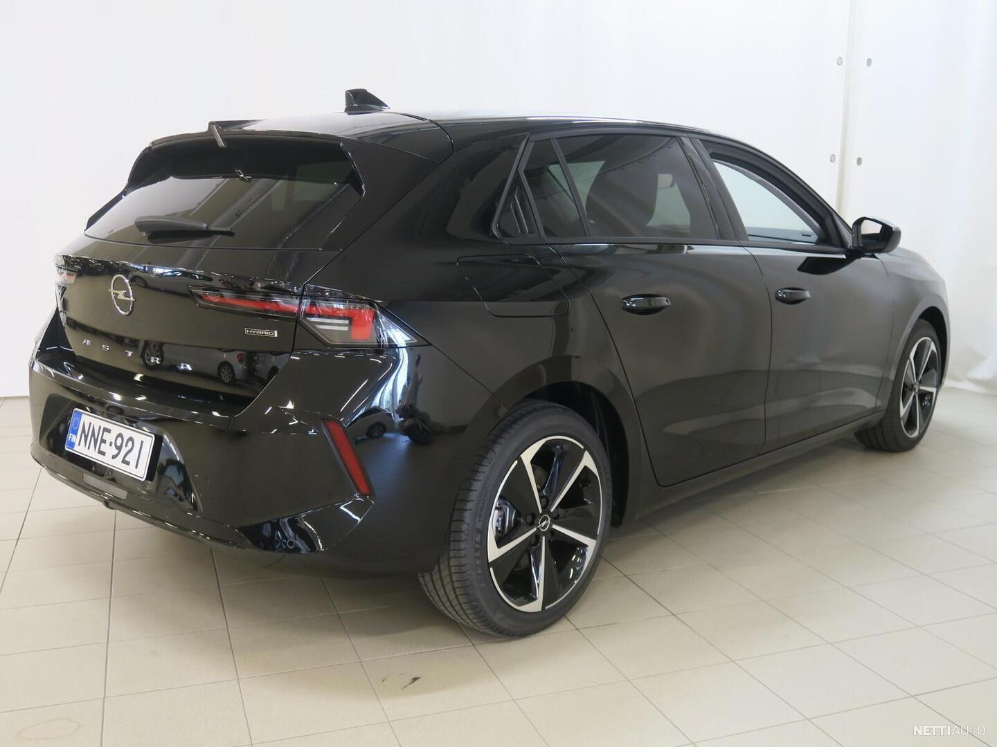 Opel Astra 5-ov Innovation Plus 180 A PHEV Viistoperä 2023 - Vaihtoauto ...