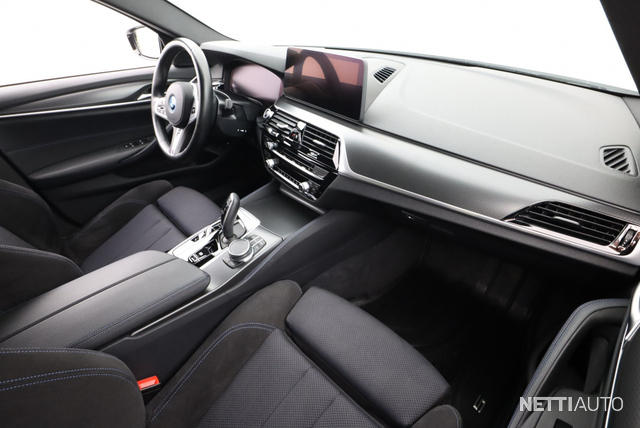 BMW 545 G30 Sedan 545e xDrive A M-Sport Shadow Line NAVI (MY22) *KEVÄÄN ...