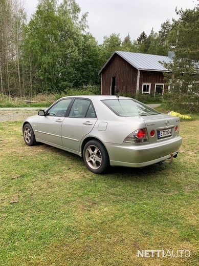 Lexus IS 1G-FE Porrasperä 2002 - Vaihtoauto - Nettiauto