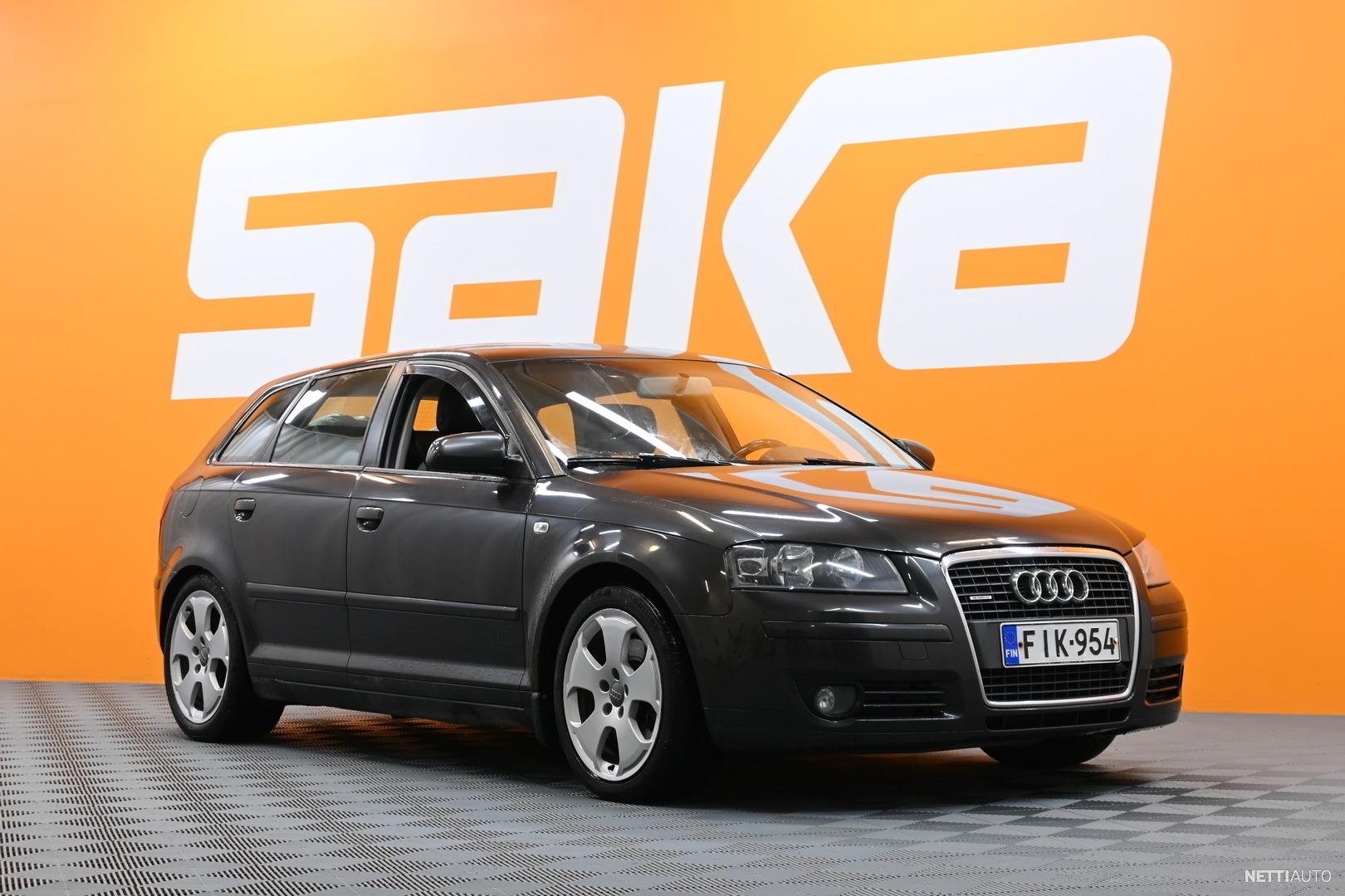 Audi A3 Compact Coupe Ambition 2,0 TDI (DPF) 125 kW quattro ** Juuri ...