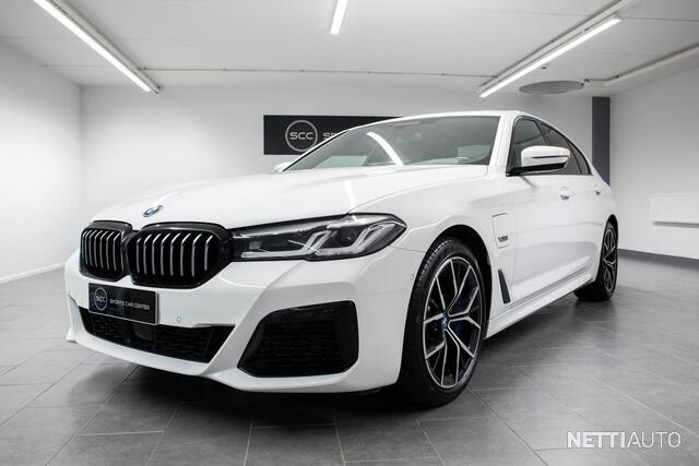 BMW 545 G30 Sedan 545e xDrive A Charged Edition M Sport / Bowers ...