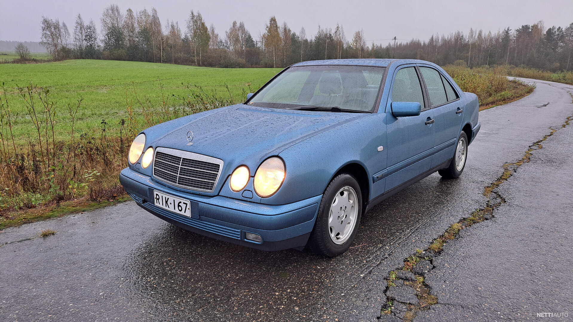Mercedes-Benz 200 e200 4d classic a Porrasperä 1998 - Vaihtoauto ...