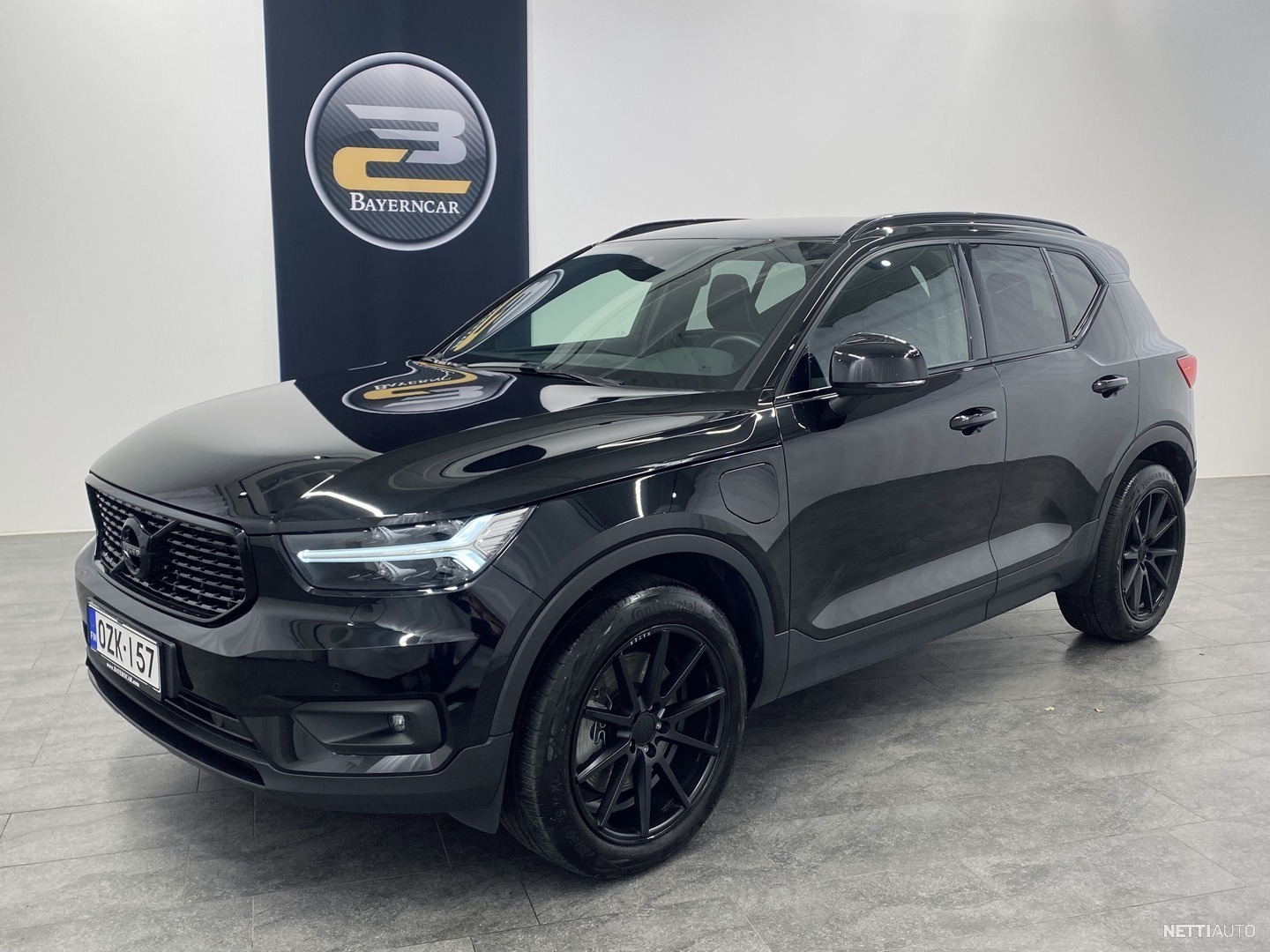 Volvo XC40 T4 TwE R-Design **H&K, PILOT ASSIST, BLIS, P.KAMERA & KORKO ...