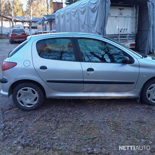 Peugeot 206 1.4 5d XR Viistoperä 2003 - Vaihtoauto - Nettiauto