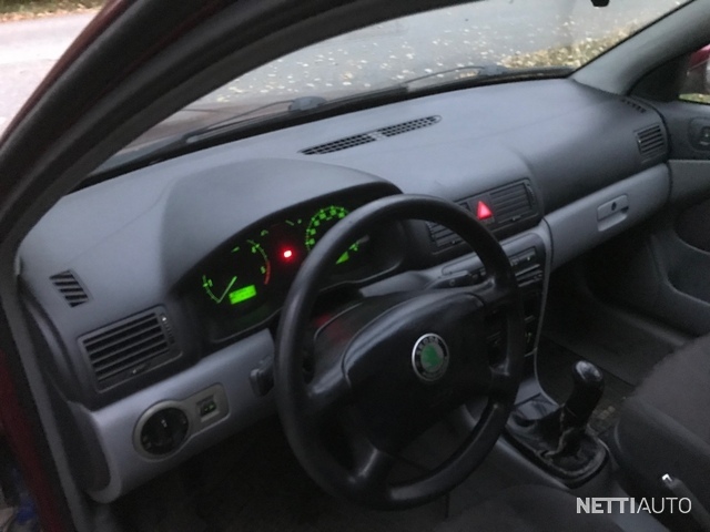 Skoda Octavia 1.9 GLX TDI Combi 81 Farmari 2000 - Vaihtoauto - Nettiauto