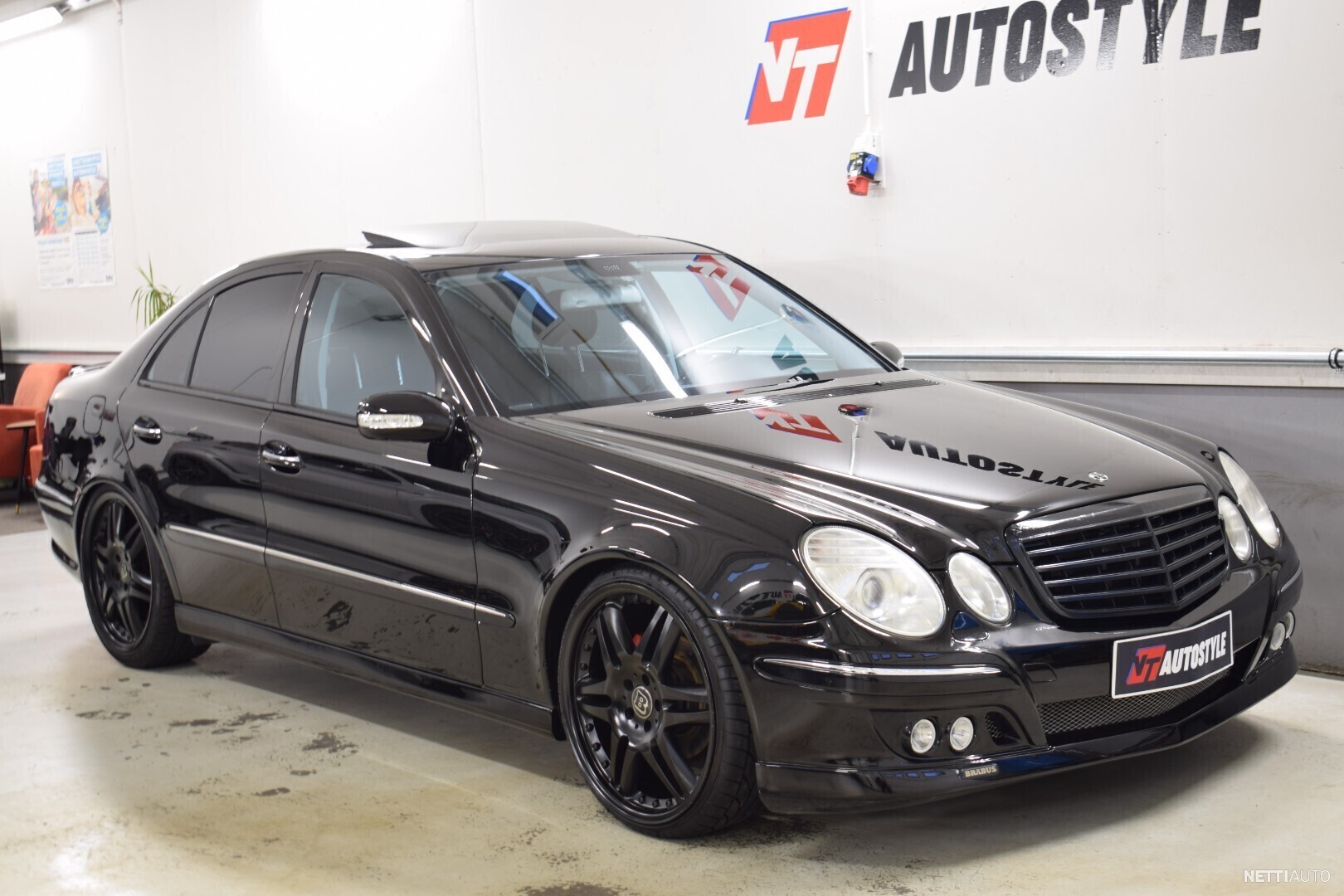 Mercedes-Benz E 320 V6 Avantgarde B11 BRABUS Style *TODELLA NÄYTTÄVÄ ...