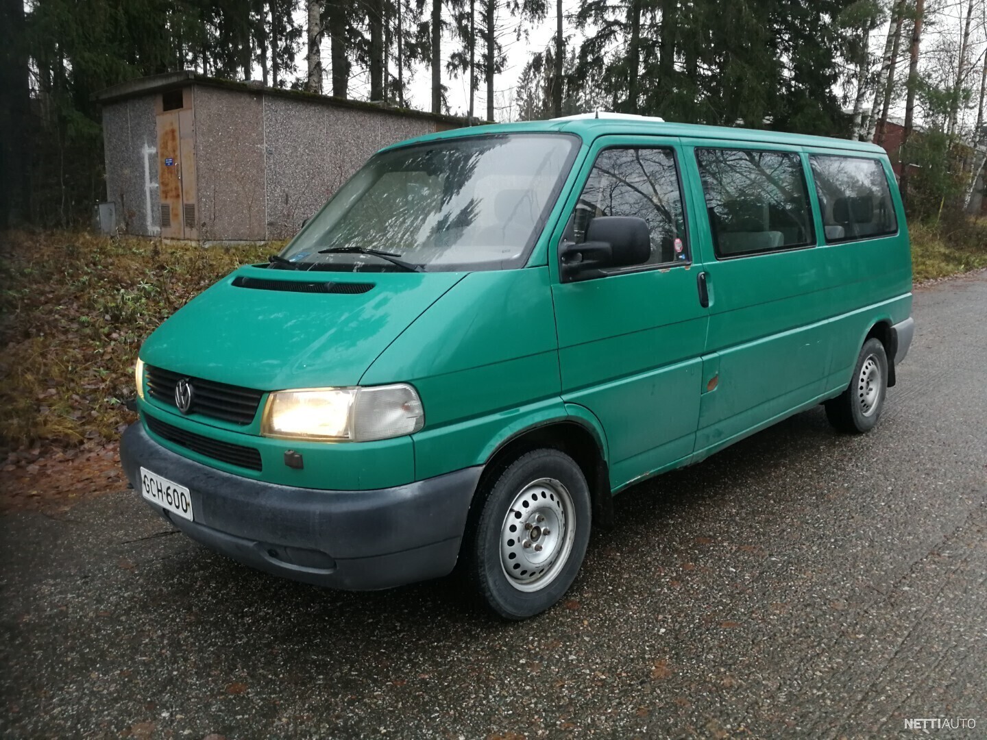 Volkswagen Caravelle 2.5TDI Bus 75 2-2-2-3 Tila-auto 1997 - Vaihtoauto ...