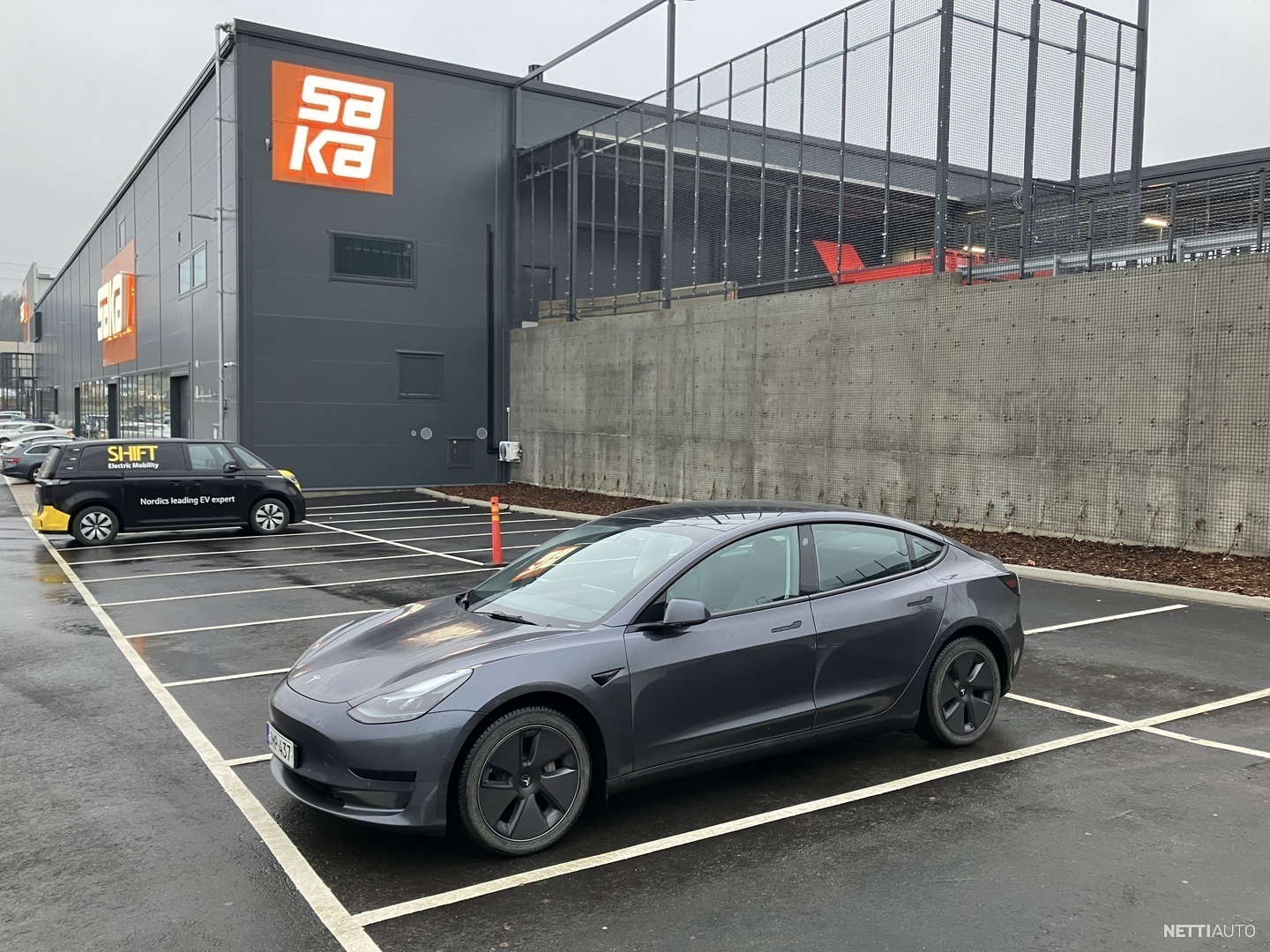 Tesla Model 3 Standard Range Plus RWD Facelift 60kWh ** 1.om Suomiauto ...