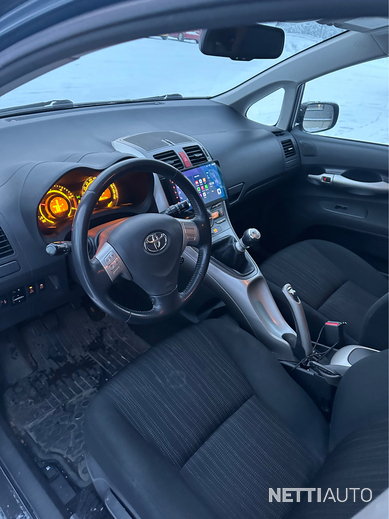 Toyota Auris 2,0 D-4D 5ov Linea Sol Plus Viistoperä 2008 - Vaihtoauto - Nettiauto
