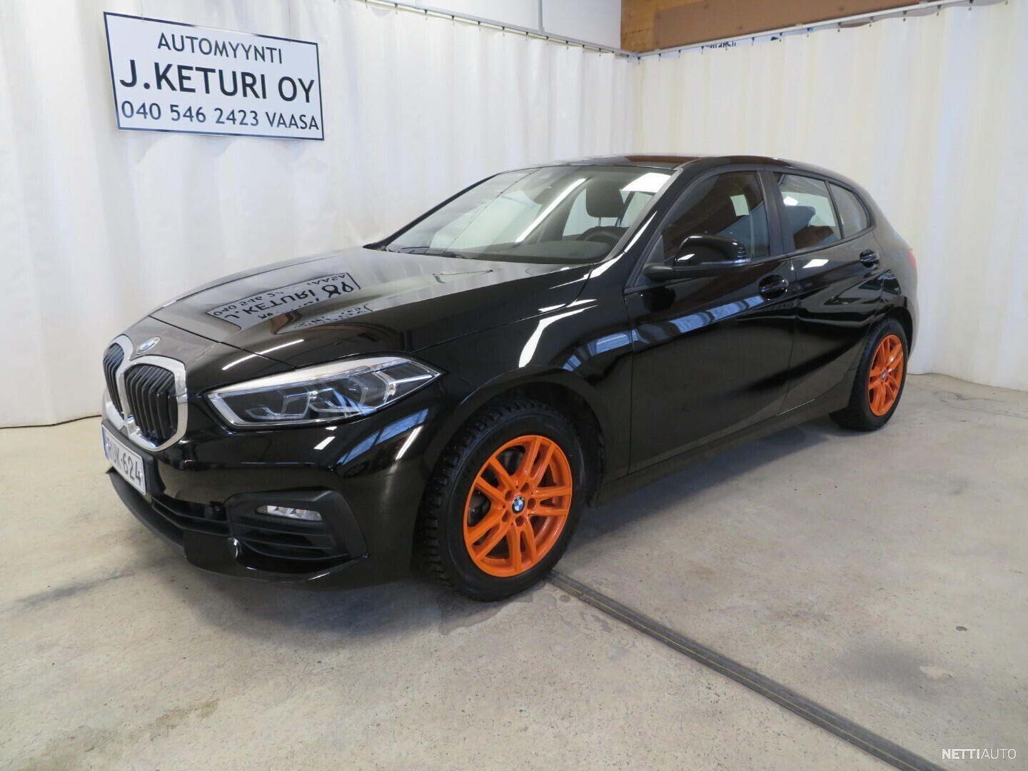 BMW 118 F40 Hatchback 118i Business HIENO 1.OM. SUOMIAUTO, TÄYSI BMW H-KIRJA! Viistoperä 2020 ...