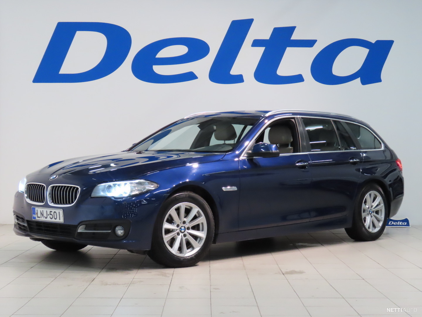 BMW 520 F11 Touring 520d A xDrive Business Exclusive Edition Farmari ...