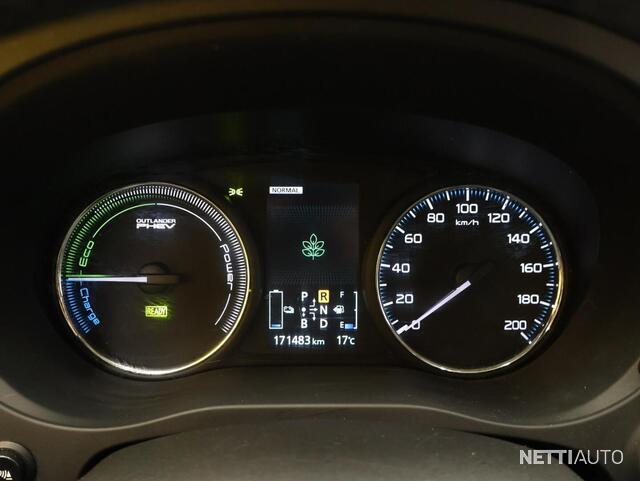 Mitsubishi Outlander PHEV Instyle Navi 4WD 5P / Kattoluukku ...