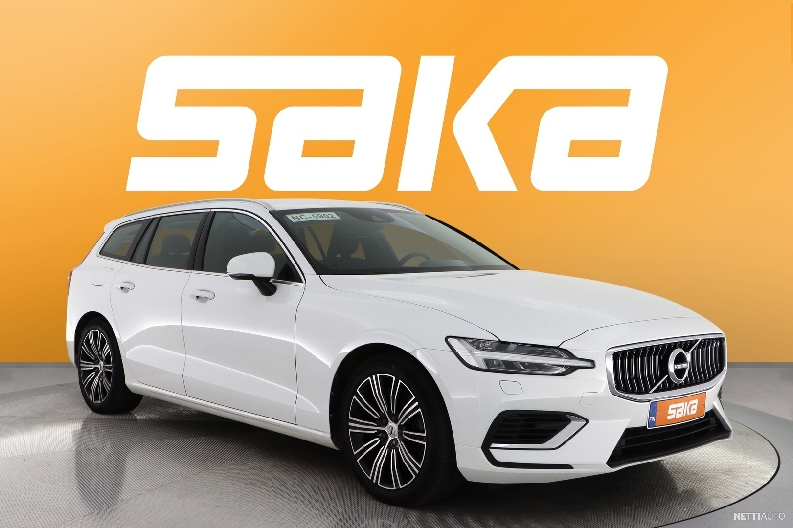 Volvo V60 T6 TwE AWD Momentum advanced aut ** 1-Om / Webasto / Adapt ...