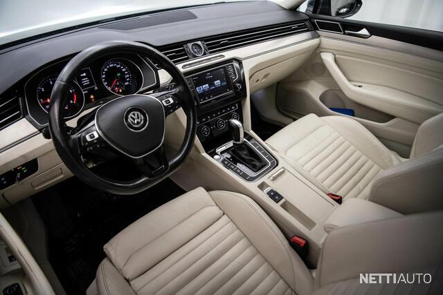 Volkswagen Passat Variant Highline 2,0 TDI Biturbo 176 kW (240 hv ...