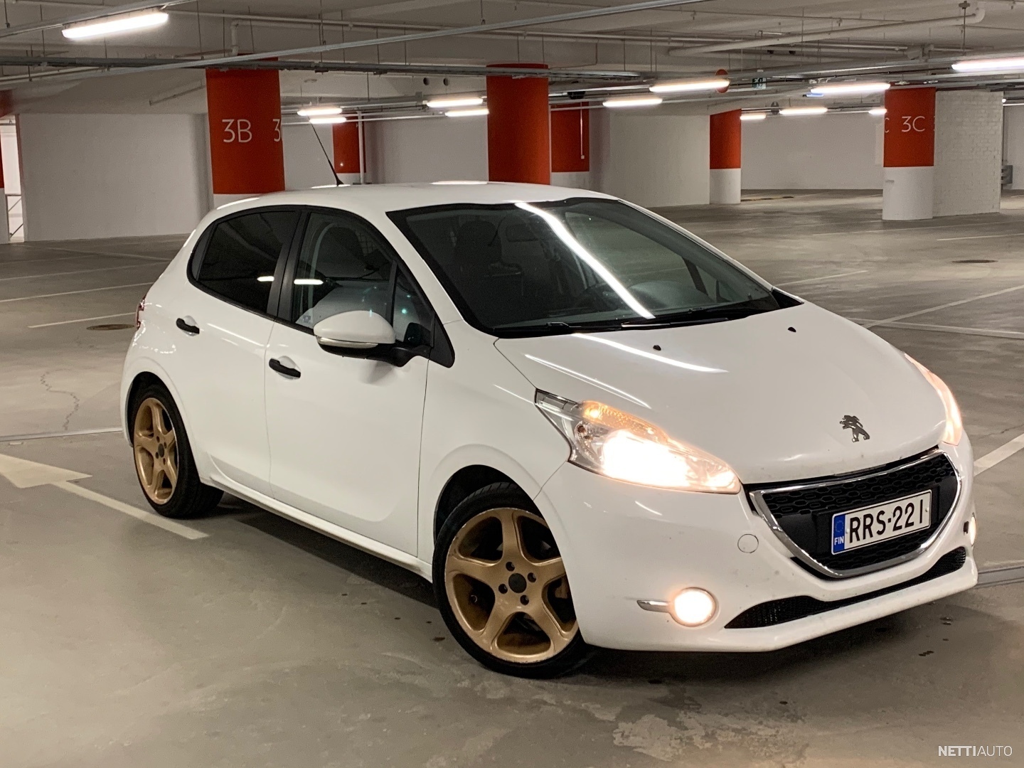 Peugeot 208 Van Viistoperä 2013 - Vaihtoauto - Nettiauto