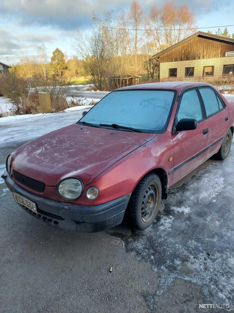 Toyota Corolla 1.3 4E-FE Asiallinen Corolla Porrasperä 1999 ...