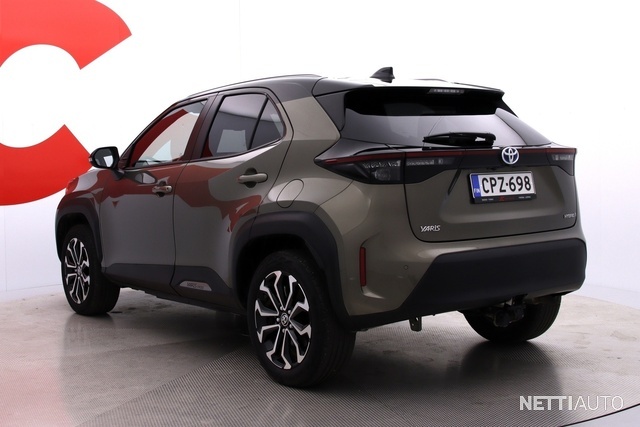 Toyota Yaris Cross 1,5 Hybrid Intense - Vetokoukku / 1-omistaja / Plus ...