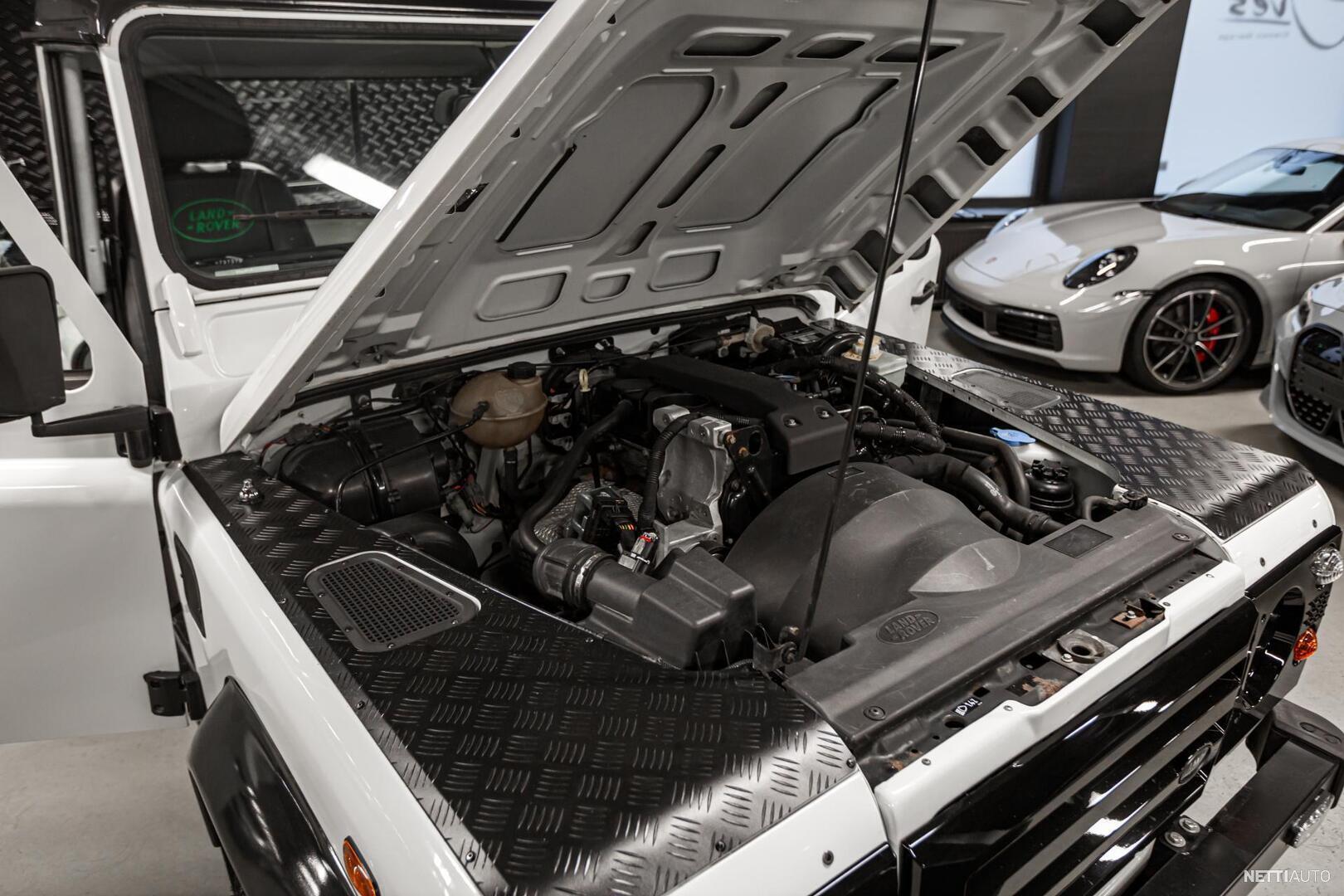 Land Rover Defender 110 HCPU 2,4 TD4 4x4 pick up, lavakate, kahdet ...